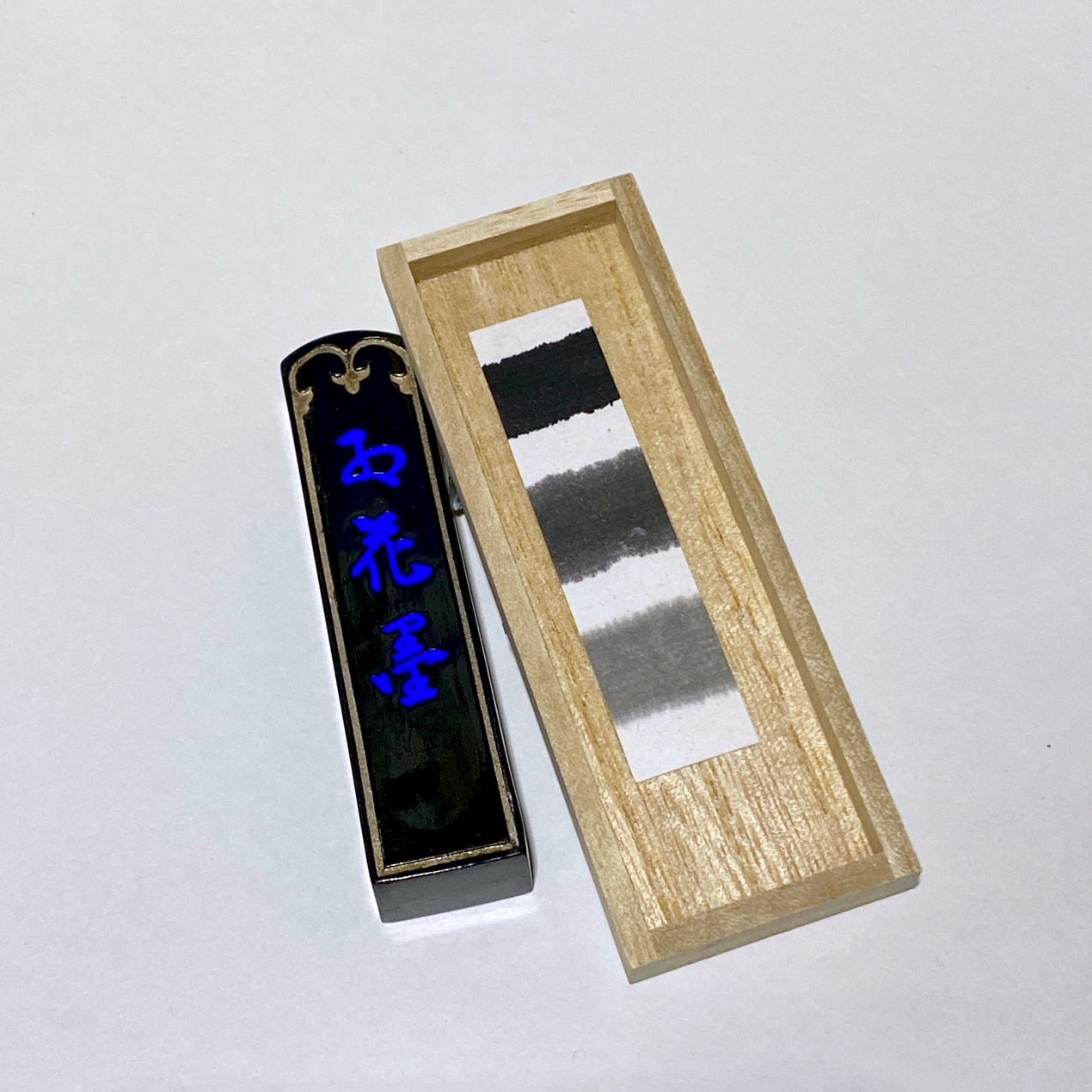 Kin Sakuramon inkstick ( Gold leaf ink stick 金桜紋 ) – ★Kobaien Sumi Ink ...
